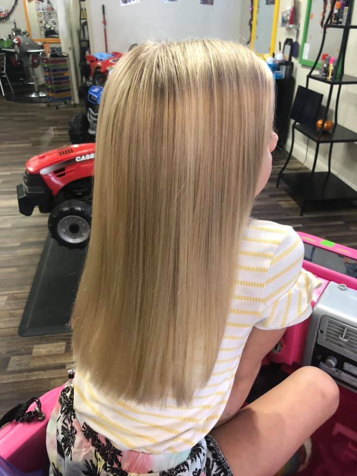 Haircuts & More – Taming Tangles