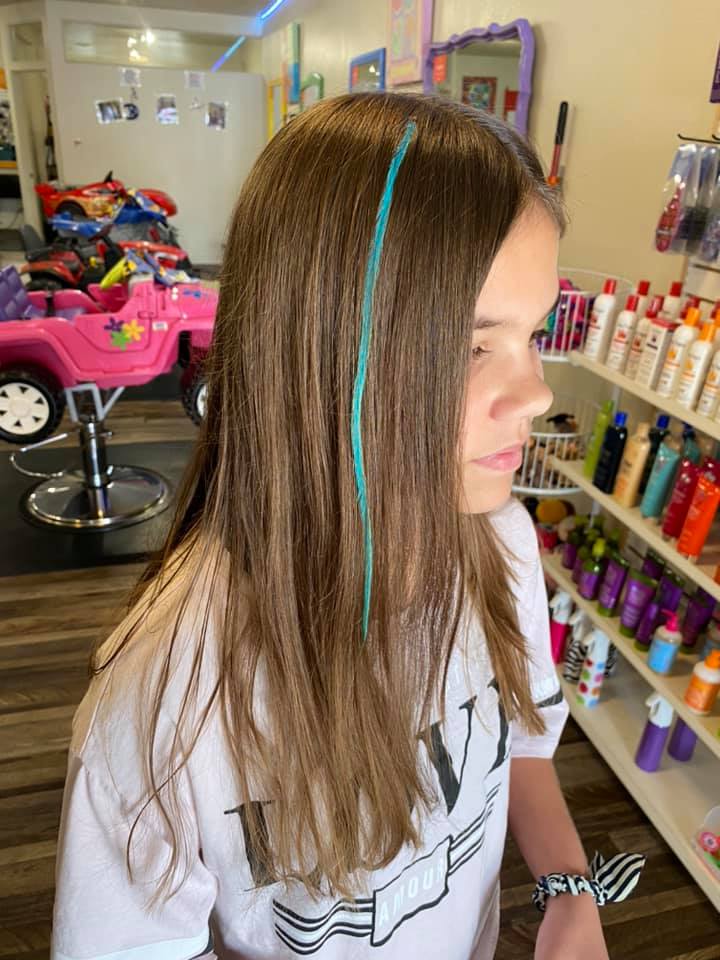 Haircuts & More – Taming Tangles